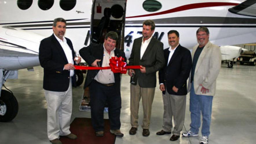 Smyrna Delivers First GE H80-powered King Air | Aviation International News