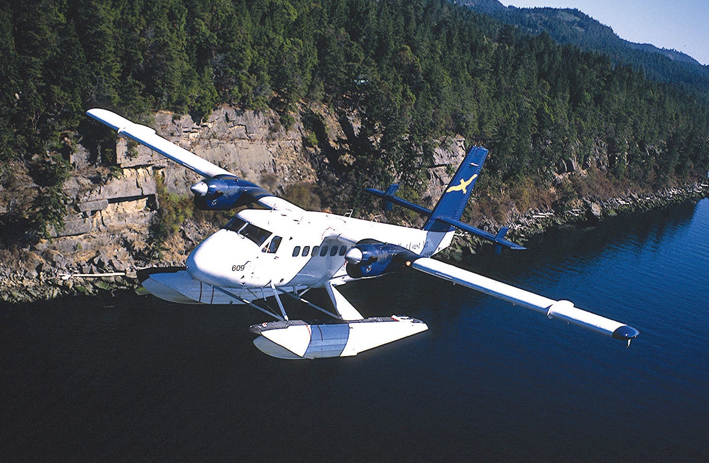 Viking Air Slashes Twin Otter Production, Lays Off 116 | Aviation ...