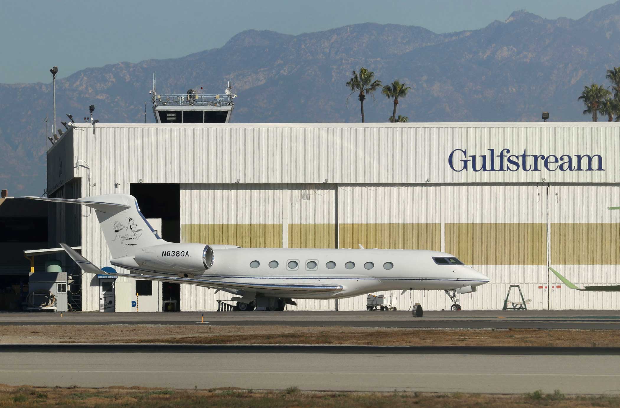 Gulfstream To Consolidate Long Beach Operations | Aviation ...