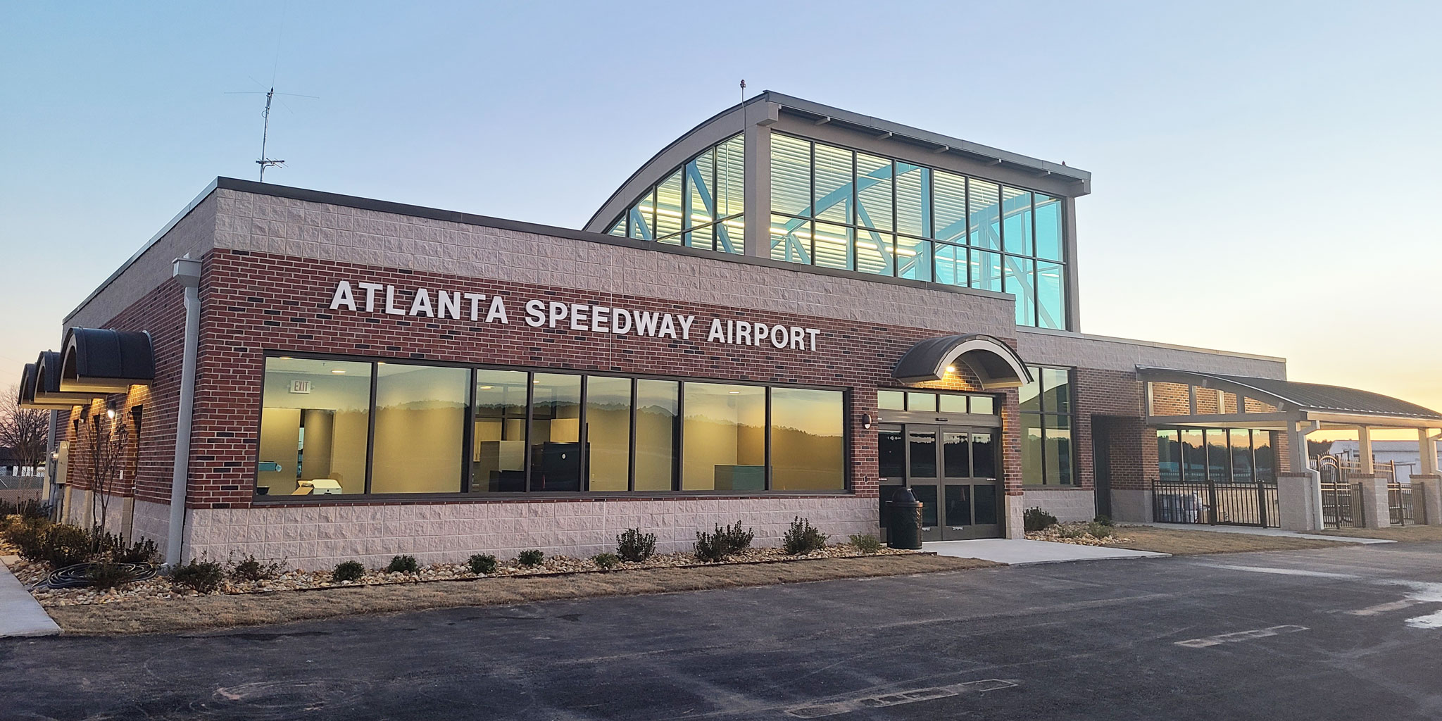 Atlanta-area Airport Debuts New FBO Terminal | Aviation International News