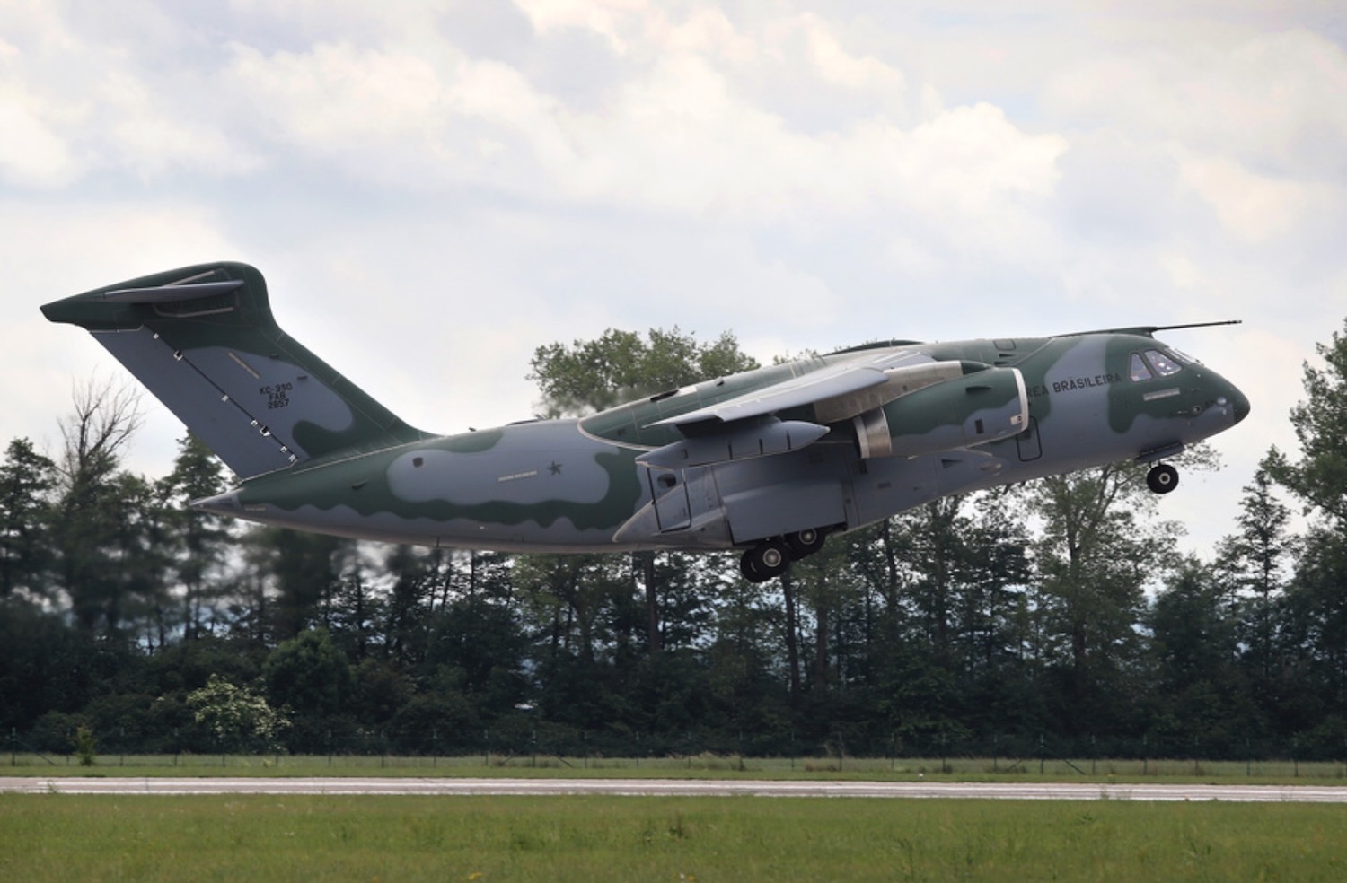C-390M Chosen for Netherlands Airlifter Replacement | Aviation ...
