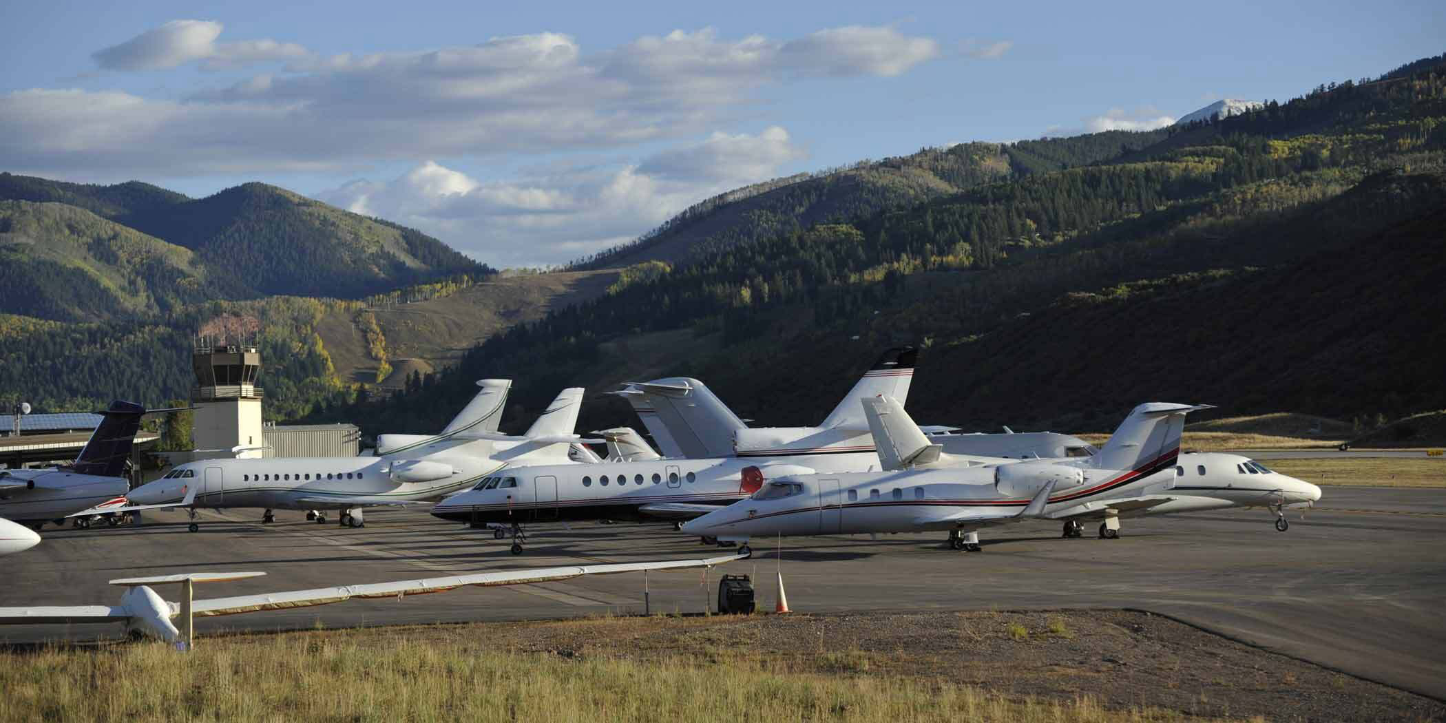 Competition Narrows for Next FBO Operator at Aspen Airport | Aviation ...